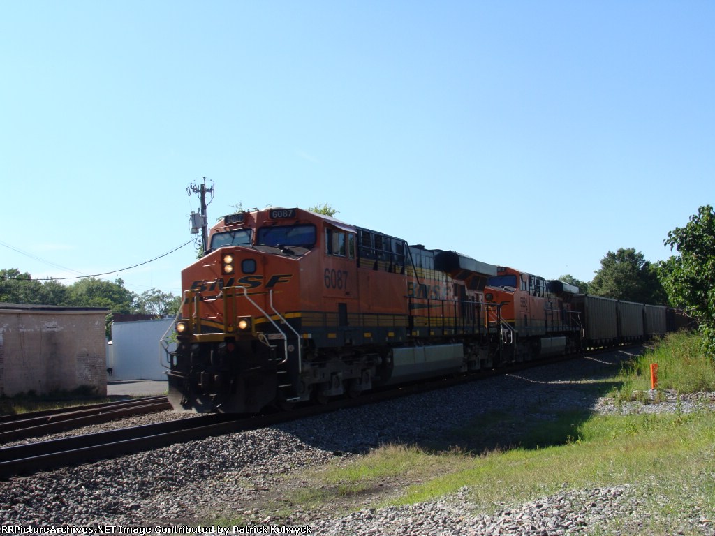 BNSF 6087